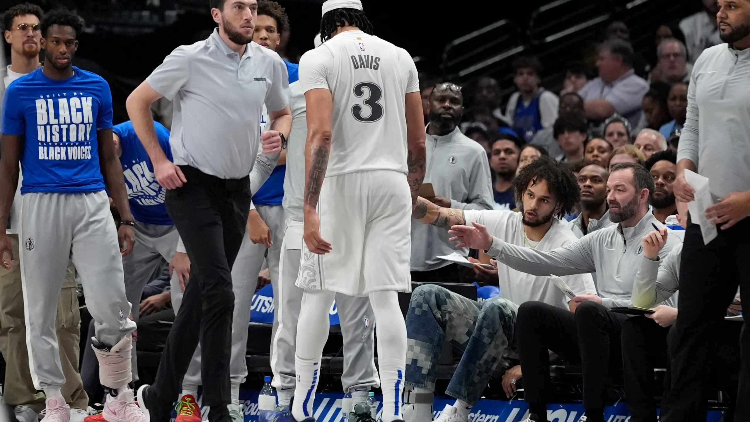 Breaking News: First Dallas Mavericks home game without Luka was ...